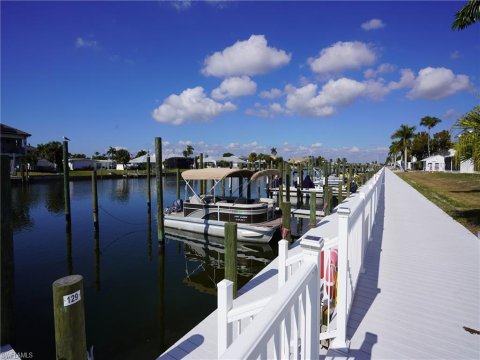 Boardwalk Caper Fort Myers Beach Real Estate: 14 Condos for Sale