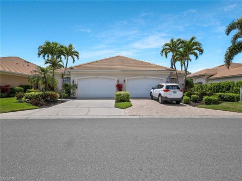 Hunters Ridge Bonita Springs Real Estate: 7 Homes for Sale