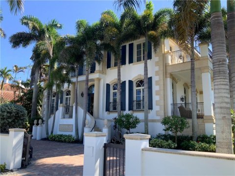 Olde Naples Naples Real Estate: 42 Homes for Sale