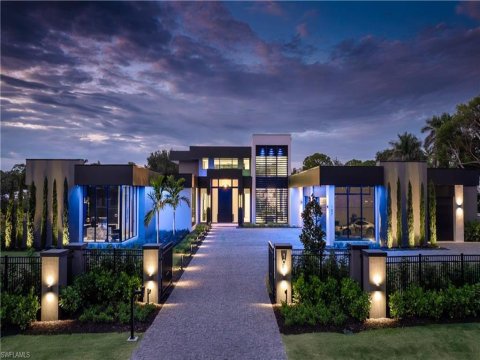 Pine Ridge Naples Real Estate: 34 Homes for Sale